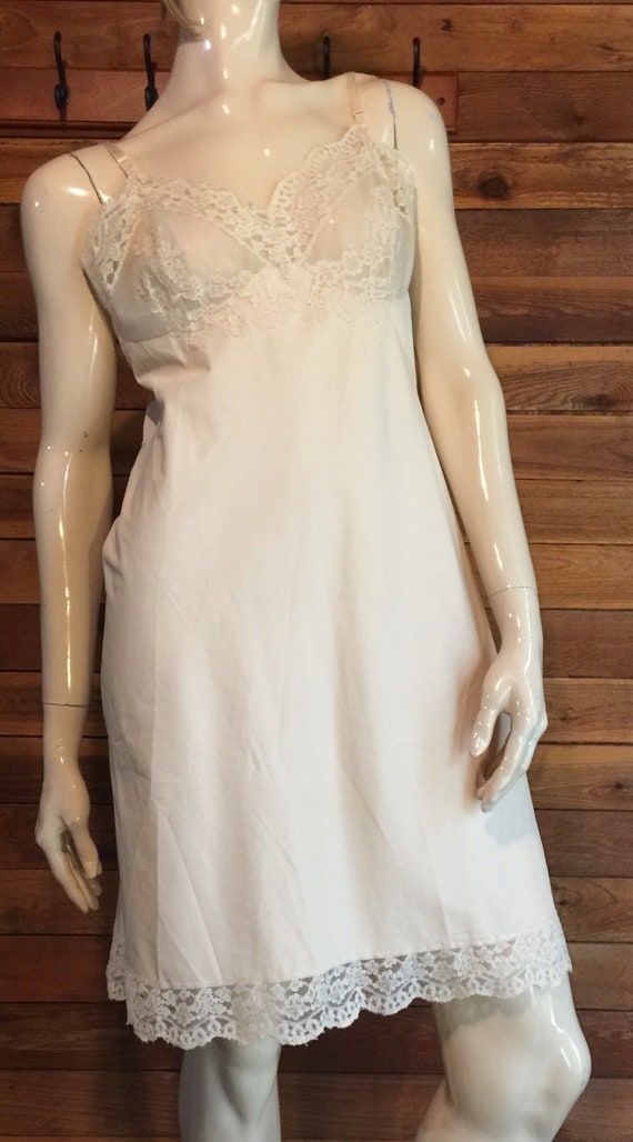 vintage 1960s vassarette beige - Gem