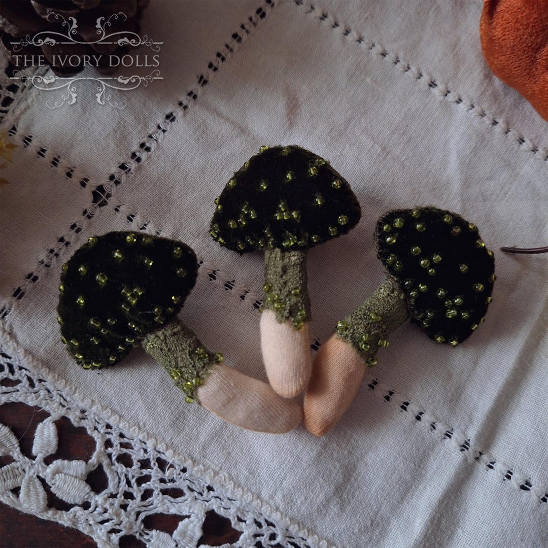 Fairytale Green Velvet Toadstool Brooch ~ Cottagecore & Goblincore ...