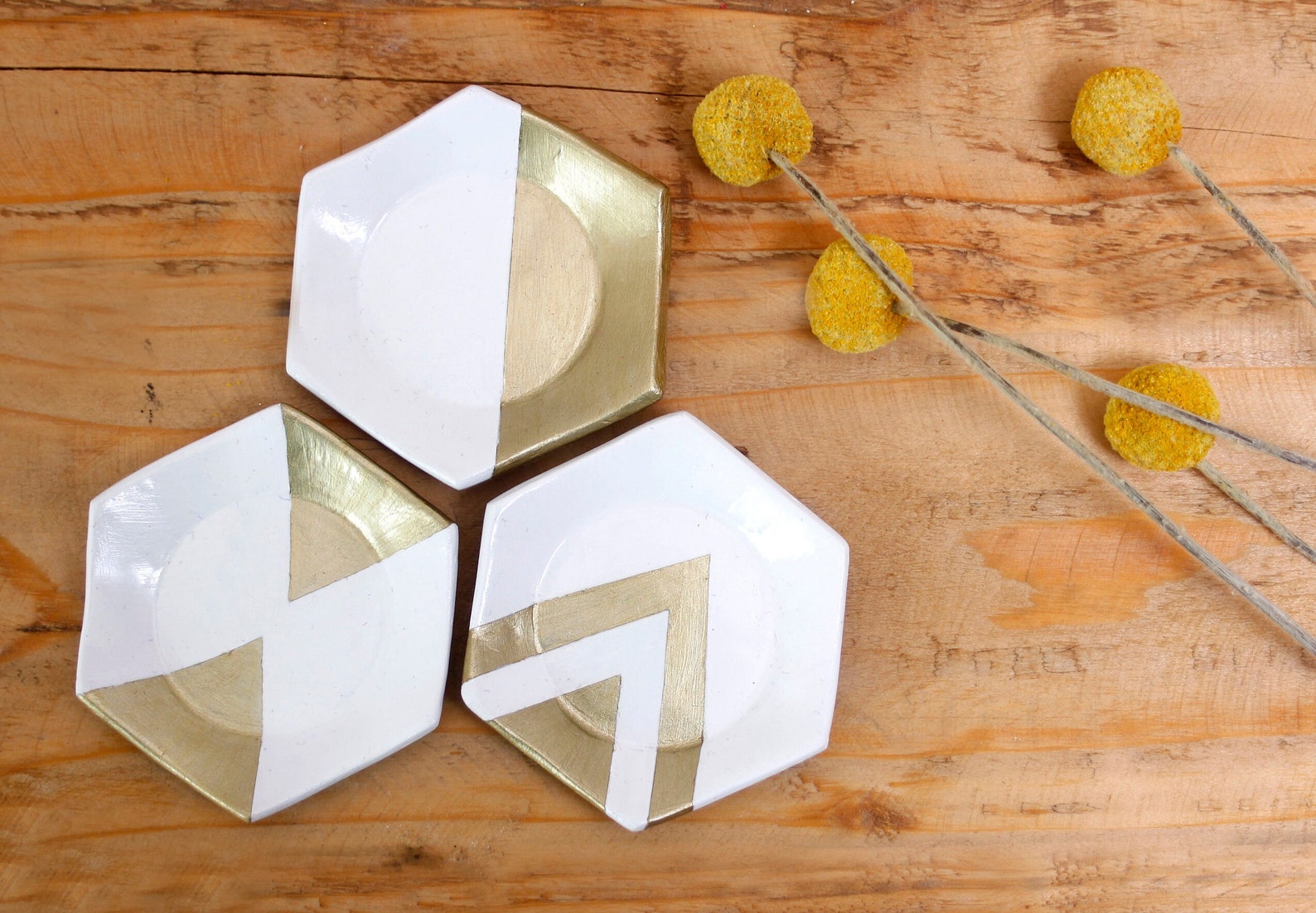 Set of 3 Hexagonal Trinket Dishes / Gold & White / Geometric - Etsy