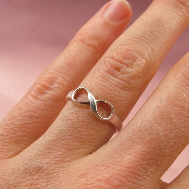 Mobius Silver INFINITY RING, Eternity Ring, Mobius Ring, Engagement/wedding Ring, Friendship ...