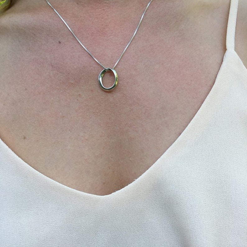 Mobius Silver SMALL OVAL Pendant Mobius Strip Charm Womens - Etsy