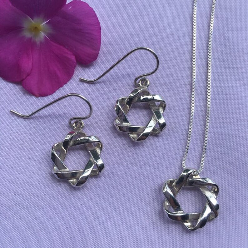 Mobius Silver STAR Earrings Dangle Star Earrings Small Star - Etsy
