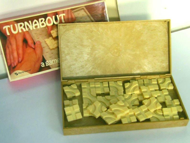 Vintage TURNABOUT Strategy Game for Two de Mag-Nif, Inc 1982 Travel ...