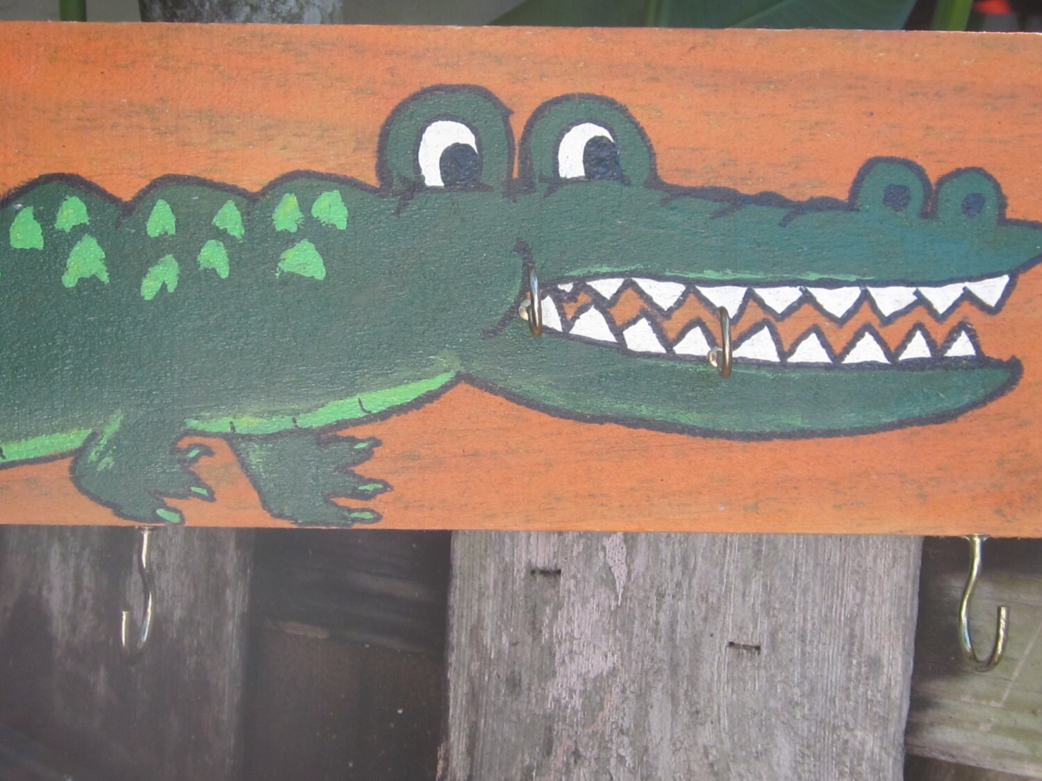 Adorable ALLIGATOR Wooden Wall Plaque With Hooks for Hanging Clothes ...