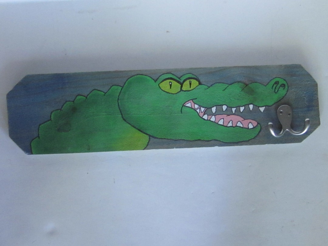 Adorable ALLIGATOR Wooden Wall Plaque With Hooks for Hanging Clothes ...