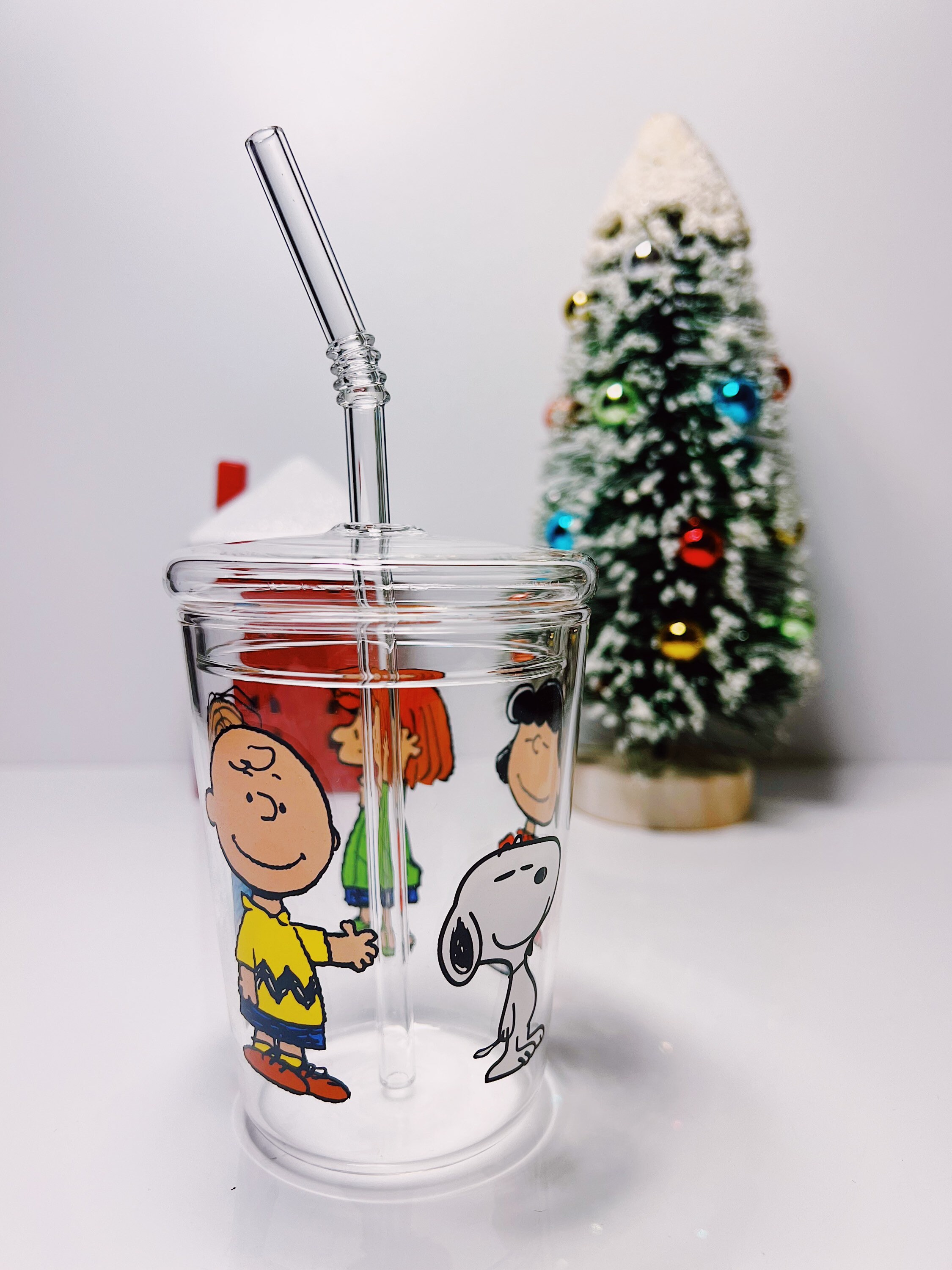 Charlie Brown glass tumbler with lid and reusable straw. Hot and cold ...