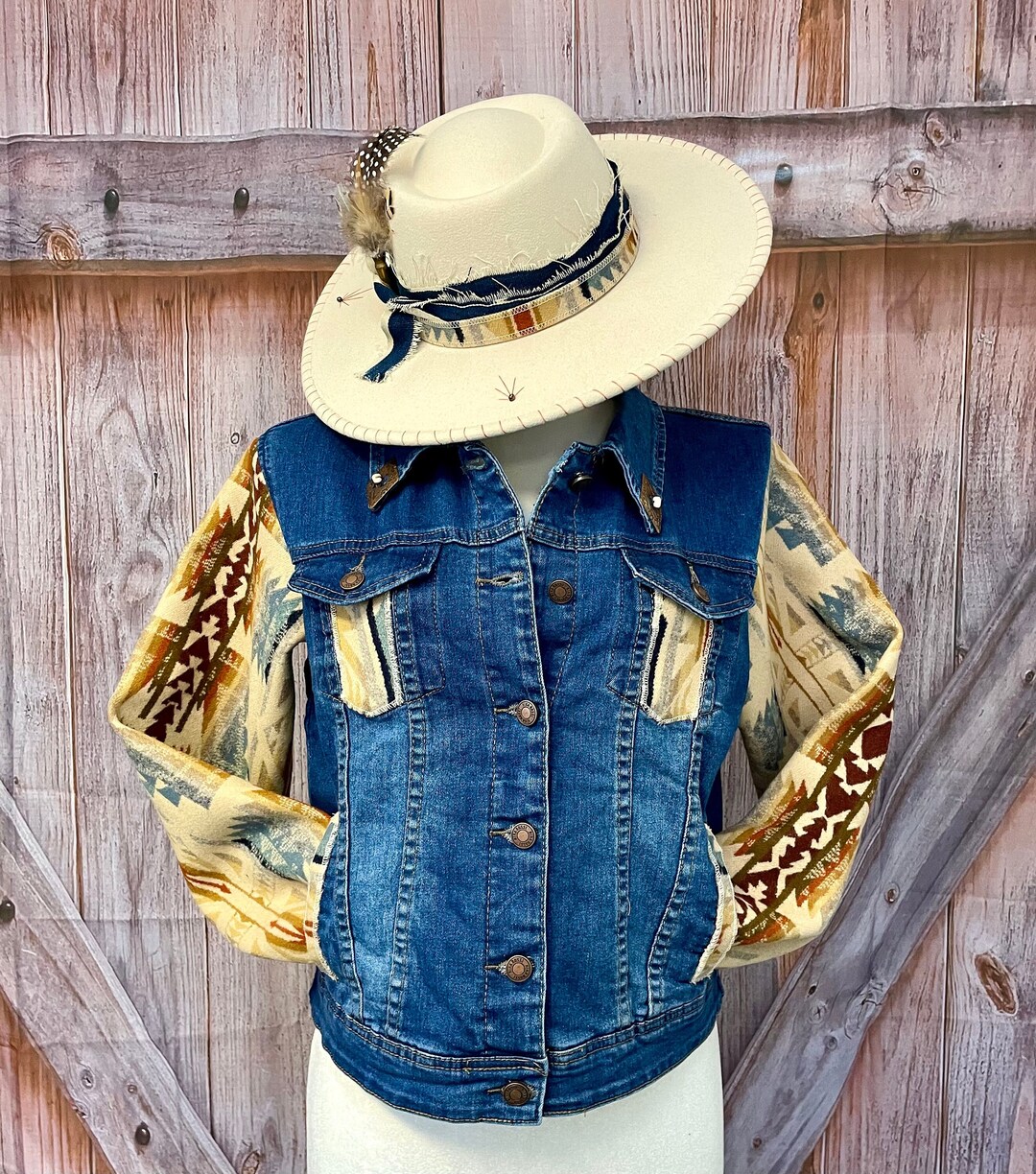 Running Arrow-custom Jacket-pnw Wool rodeochics Exclusive - Etsy