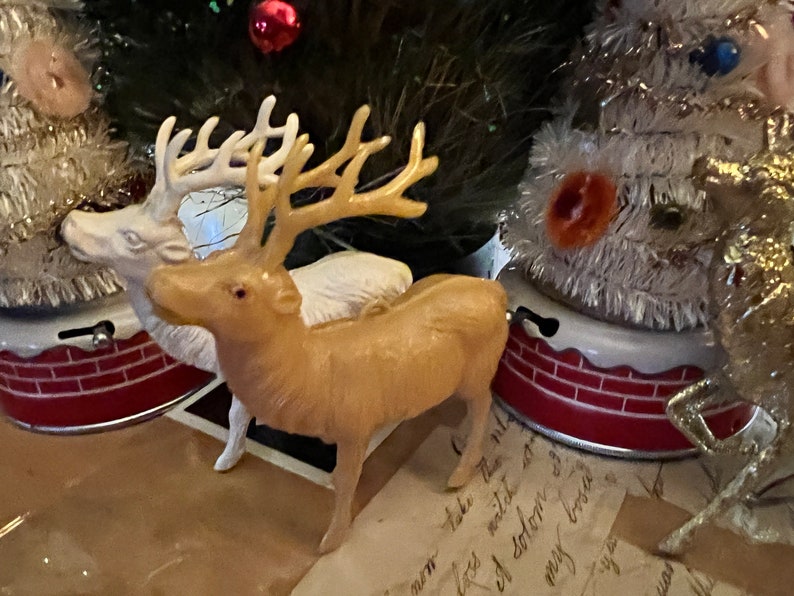 Kitschy Vintage Celluloid Reindeer 1940s-50s Light Weight Plastic White ...