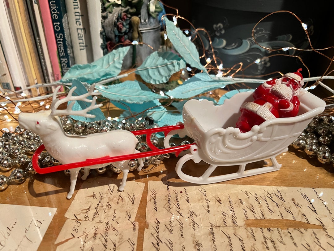 Kitschy Cute Vintage Plastic Rosbro Santa in White Sleigh and White ...