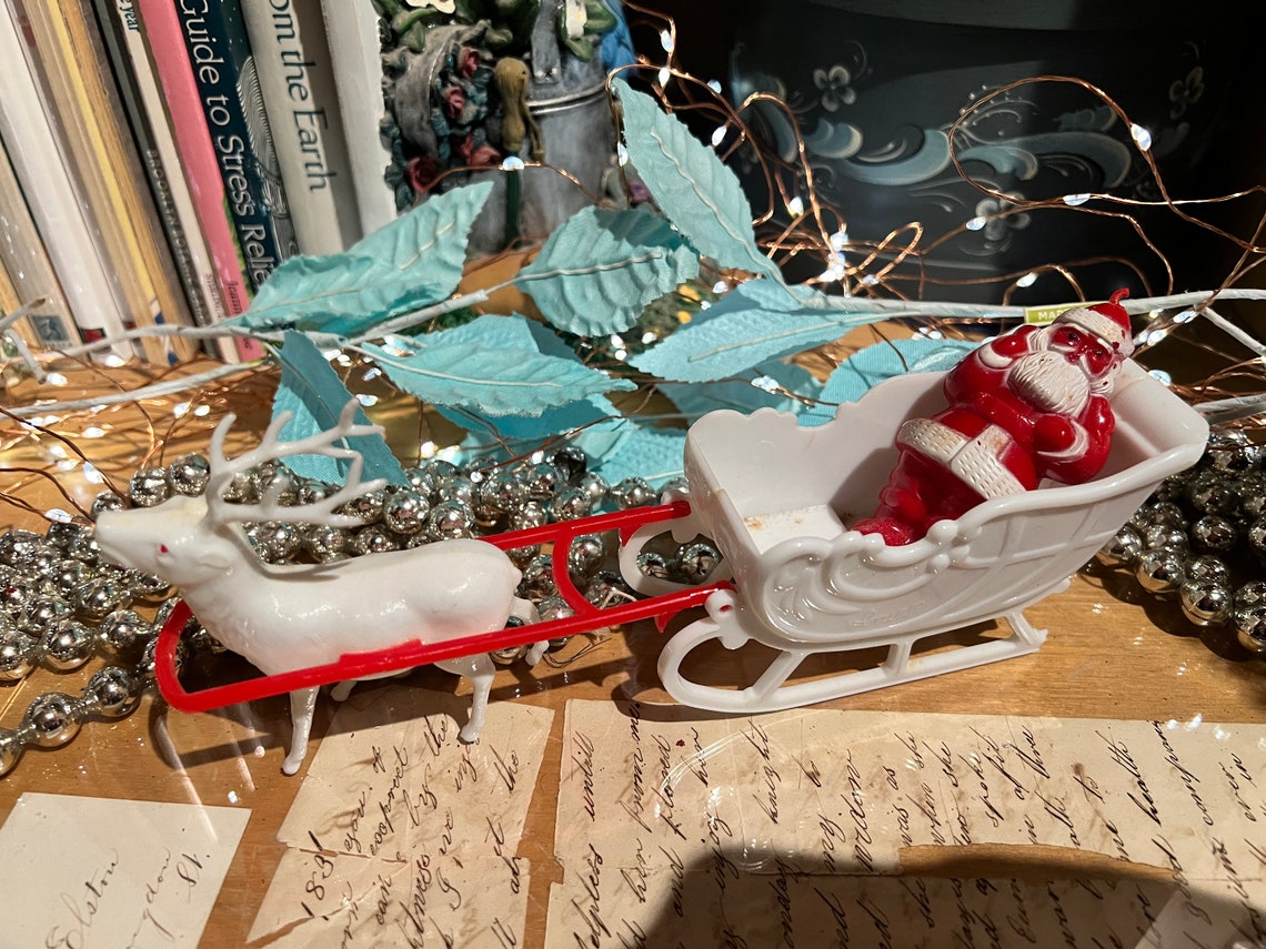 Kitschy Cute Vintage Plastic Rosbro Santa in White Sleigh and White ...