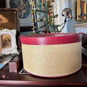 Beautiful Vintage Set of 3 Nesting Hat Boxes - Etsy