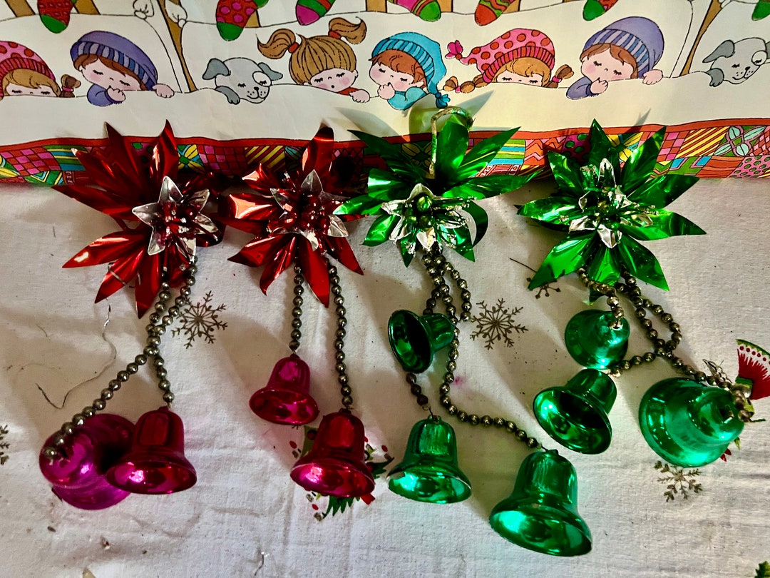 Rare Pretty Vintage Mylar Shiny Reflective Poinsettia Flower Mercury ...
