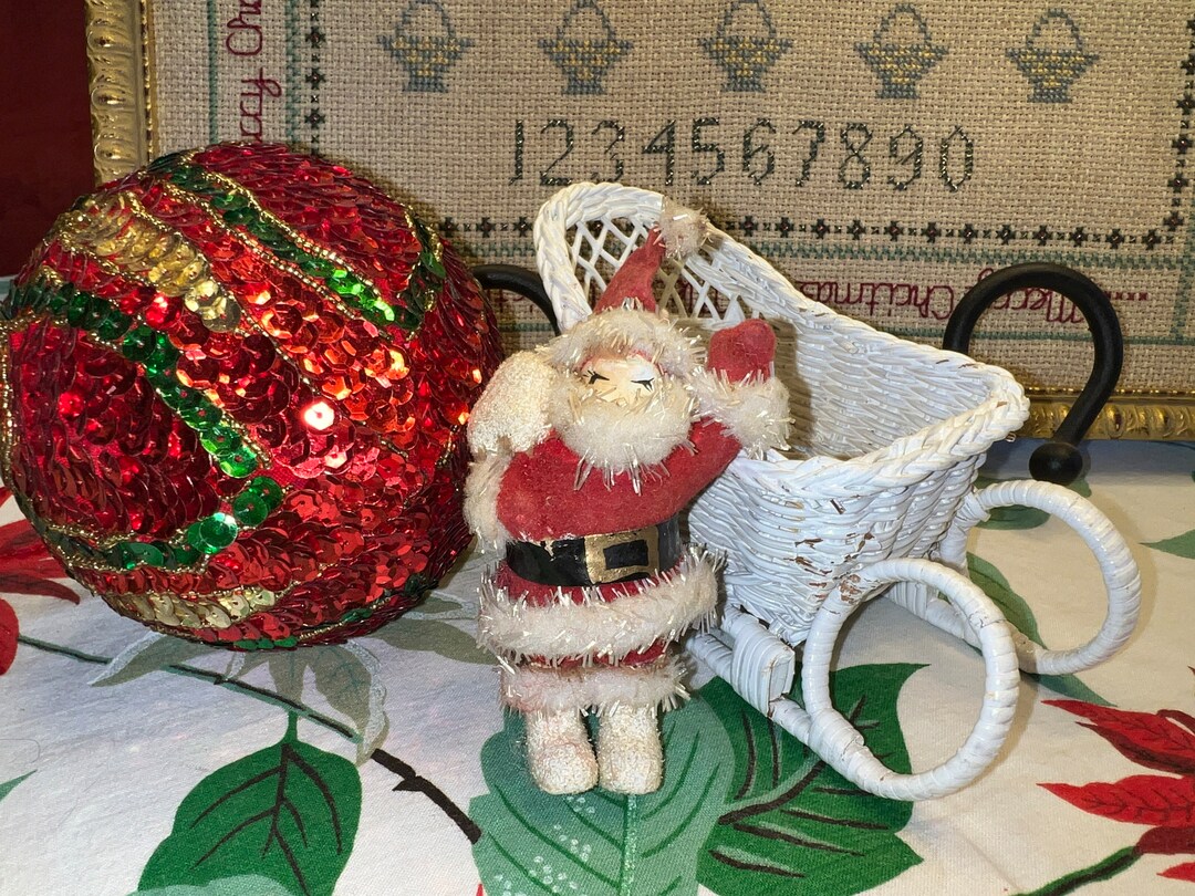 Vintage Kitsch Santa in His Wicker Sleigh Figurine Paper Mache Mica ...