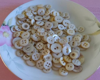 10 Vintage Antique Shell Buttons Mother of Pearl Natural Color 15.5mm ...