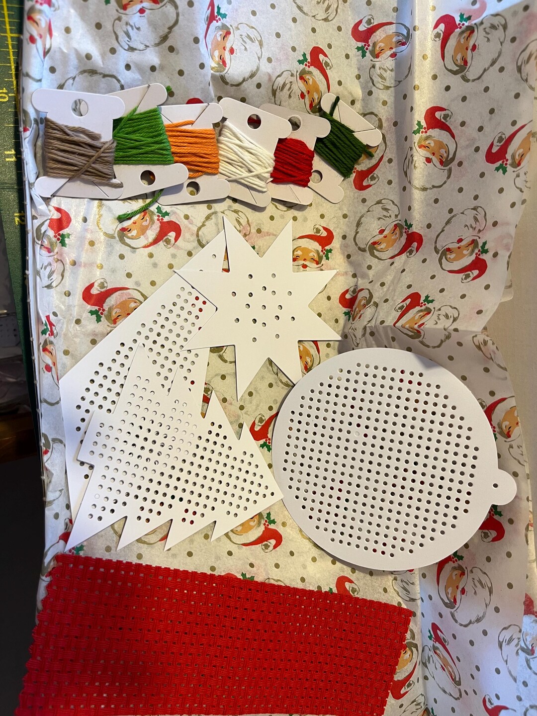 Beginners Christmas Punched Card Sewing Set. Cards, Sewing Thread ...