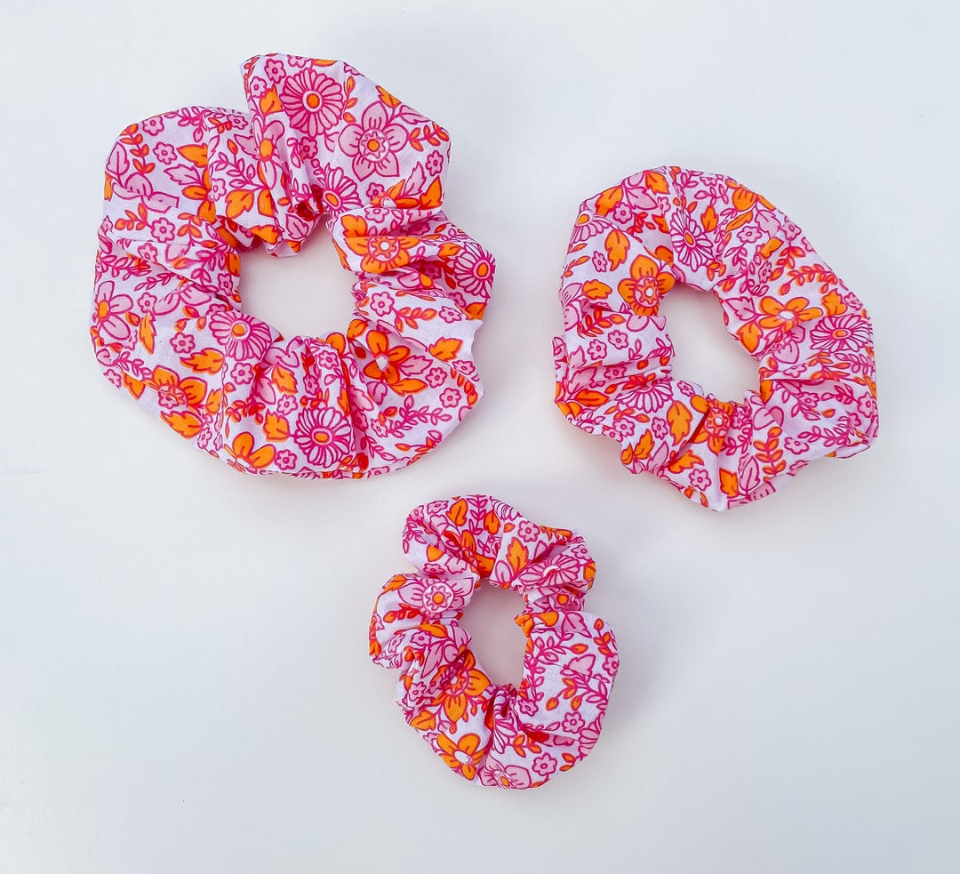 Retro Floral Scrunchie, Blume Scrunchie, Rosa Haar Scrunchie, Pink ...