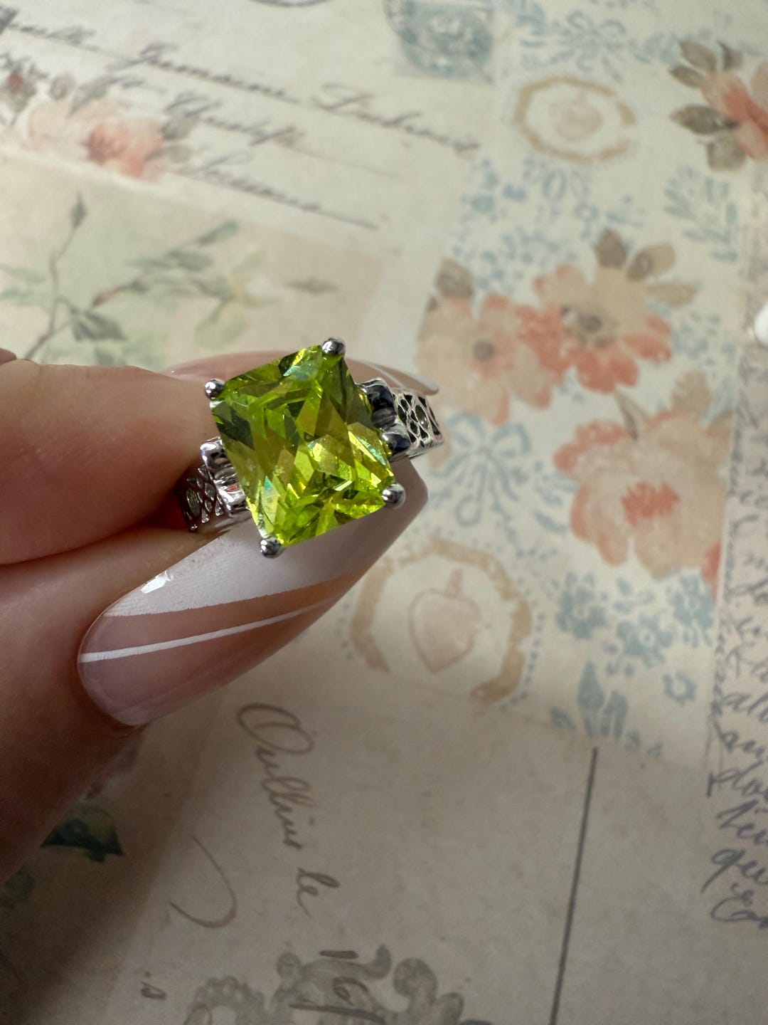 Lia Sophia Peridot Green Princess Cut Ring – Size 6 Silver Tone ...