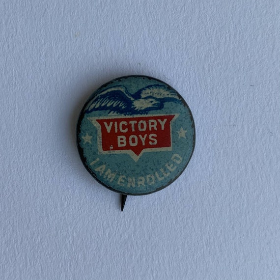 World War II Vintage 1940s victory Boys Button Pin - Etsy