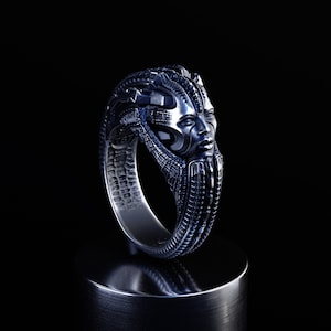 Alien Ring | Sci-fi Space Ring | Xenomorph Ring | Alien Ring ...