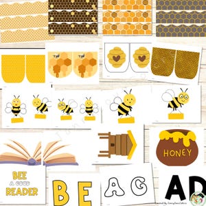Bee Reading Bulletin Board Spring Summer Library Boards Door Decor - Etsy