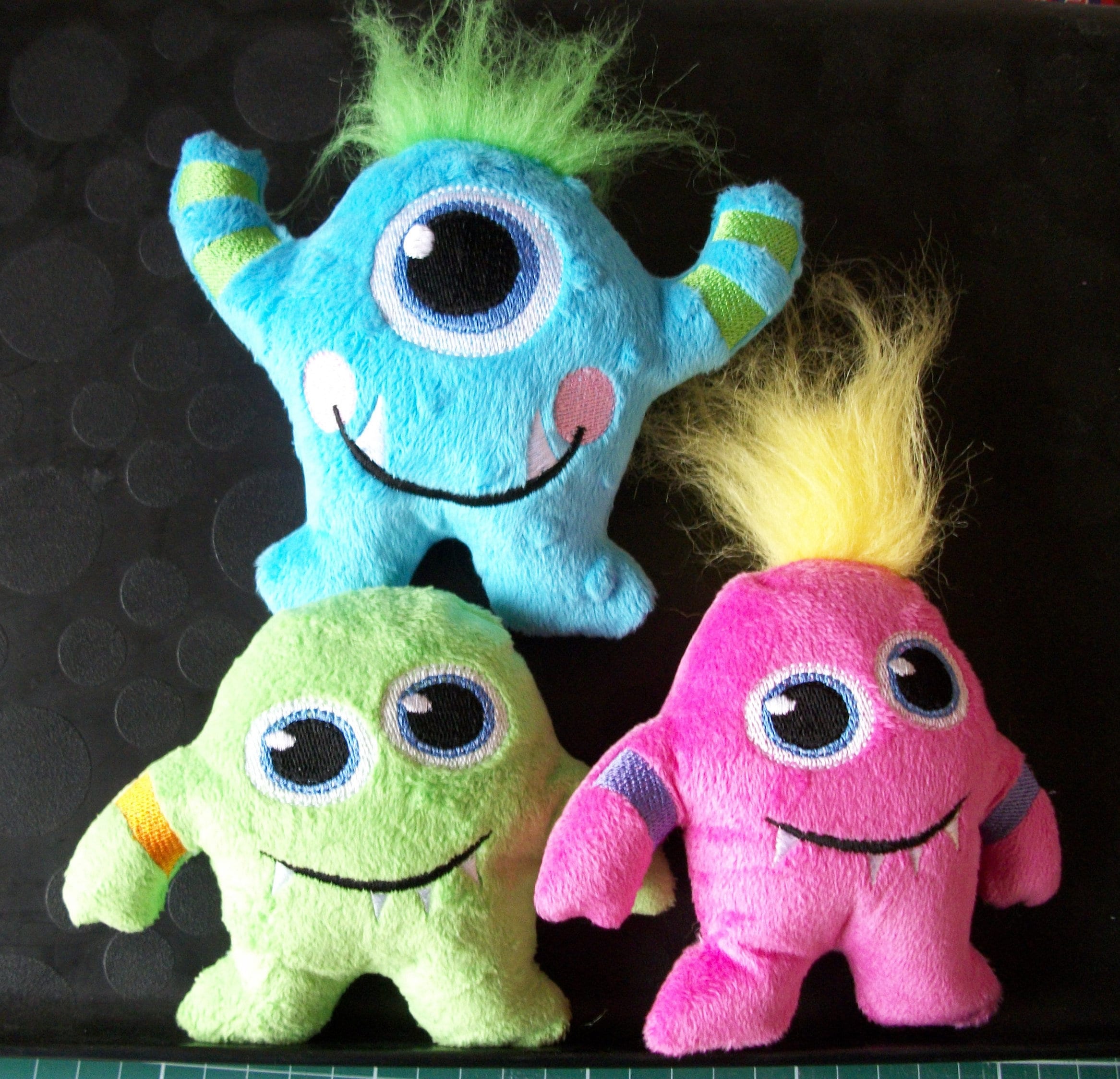 16 x Monster Mash Stickdatei 16er Set. In-the-hoop Spielzeug | Etsy