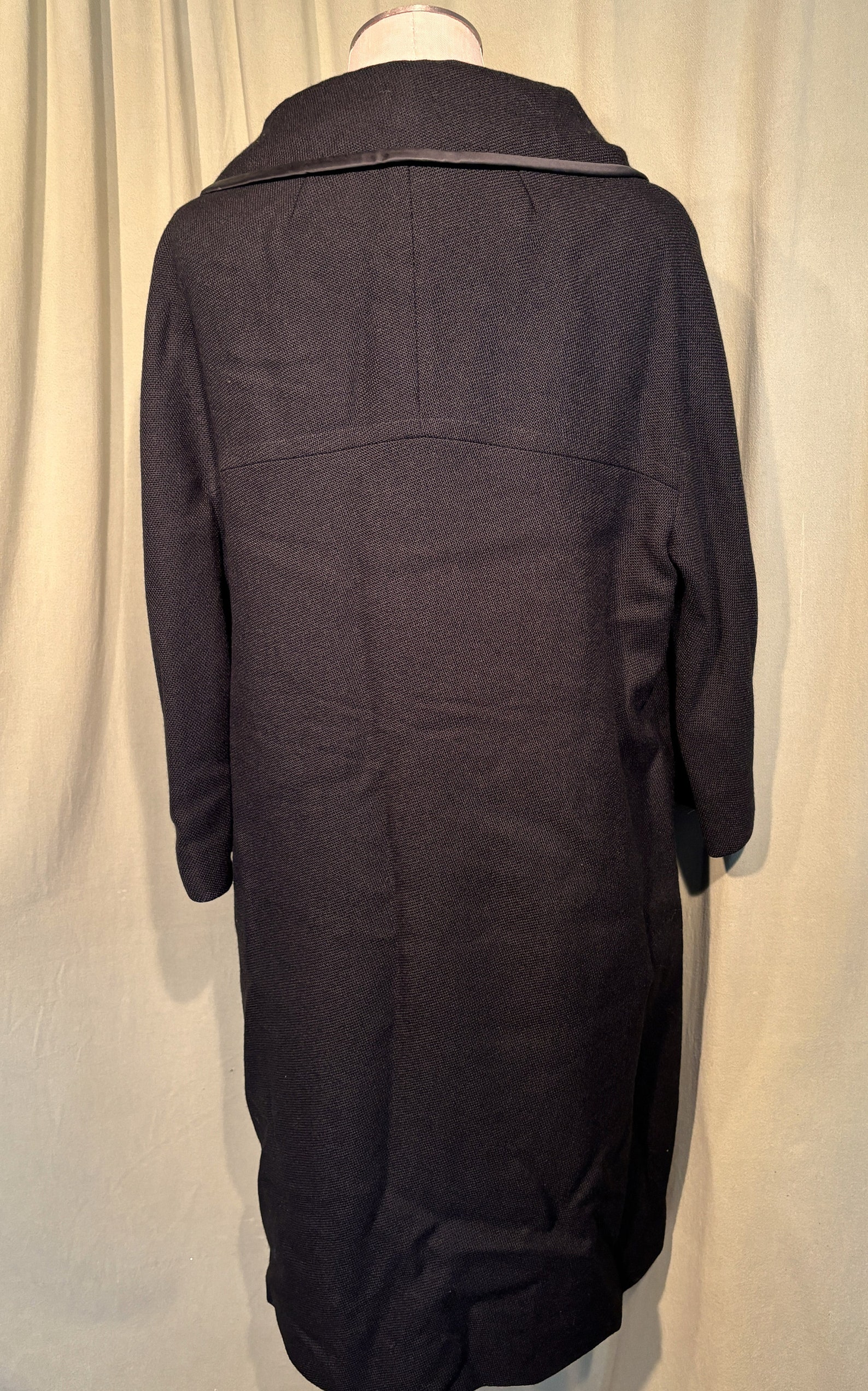 Lovely Original Vintage Mid-century Black Lightweight Wool Coat Bust 42 ...
