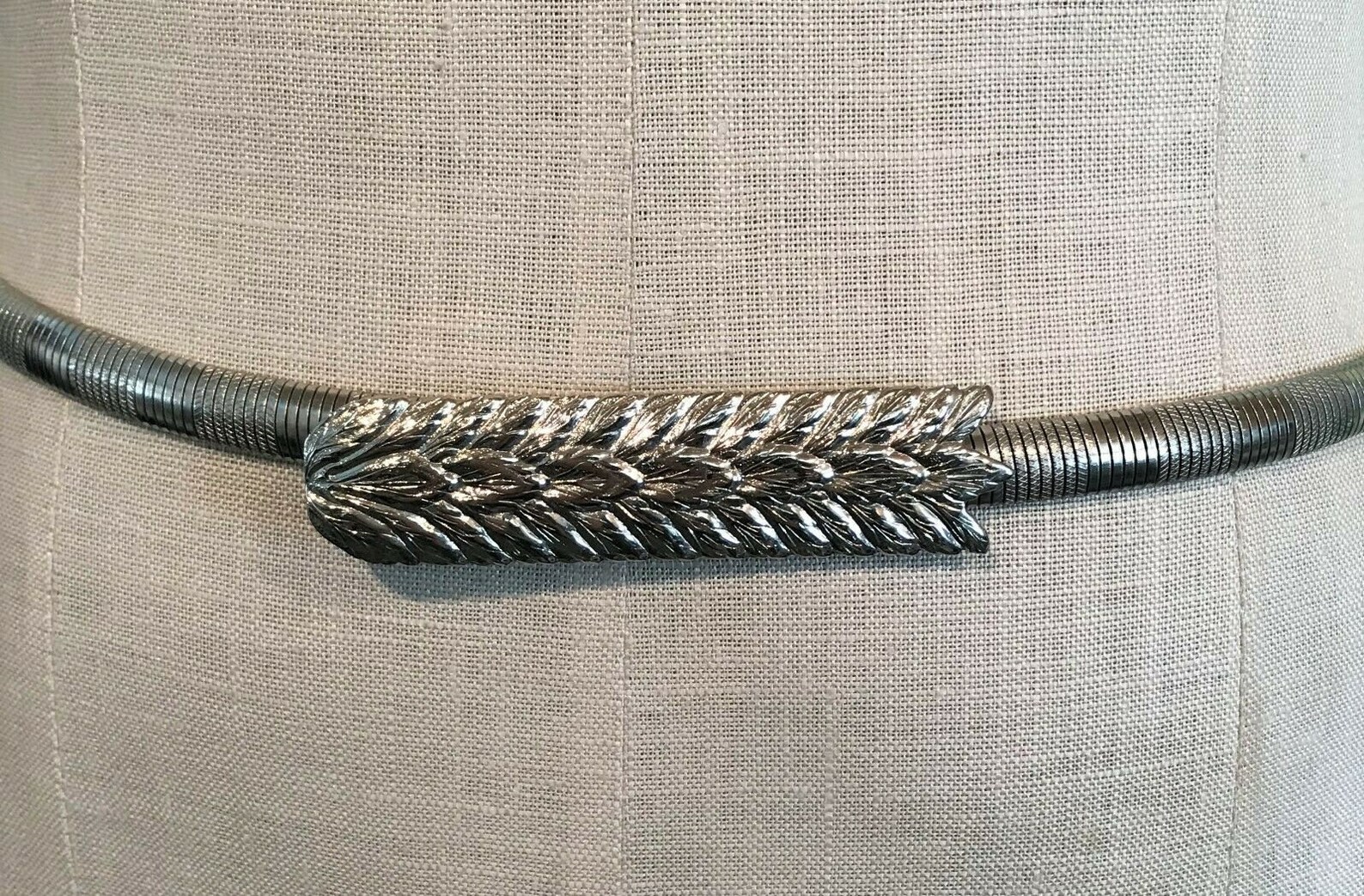 Original Vintage 80s Silver Tone Flexible Metal Mesh Belt With Feather ...