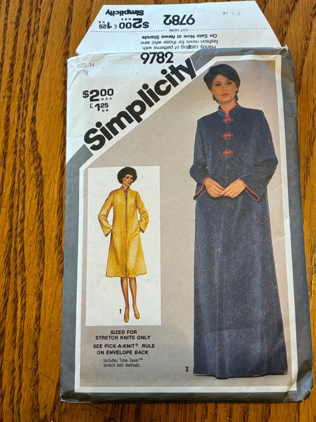 Original Vintage 1980 Simplicity Robe in 2 Lengths Pattern 9782 Size 14 Bust 36 Cut, Complete W ...