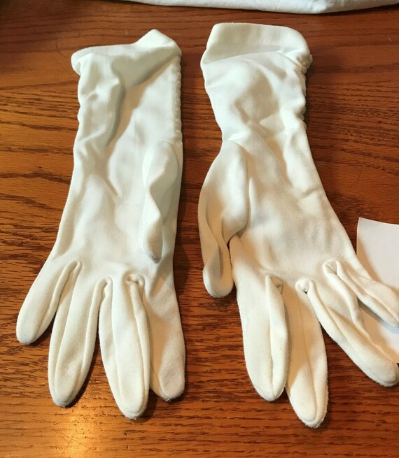 Pretty Original Vintage Mid Century Pair of Vintage Fownes Embraceable off White Nylon Ladies Gloves Size 6 7 Etsy Canada