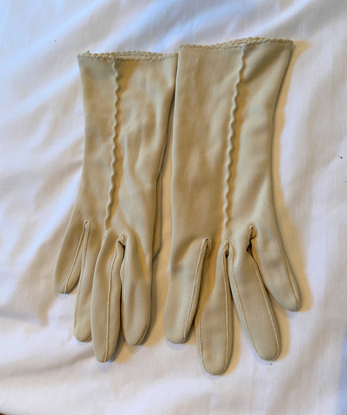 Sweet Original Vintage Mid Century Beige Nylon Gloves Stretch - Etsy