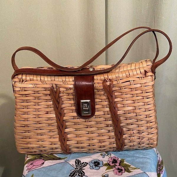 Wicker Clam Shell Purse - Etsy