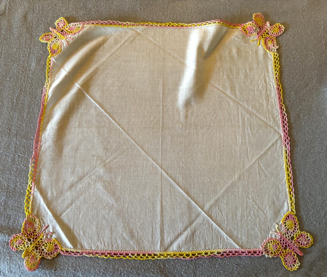 Charming Vintage Mid Century Single White Hanky Handkerchief W Fancy ...