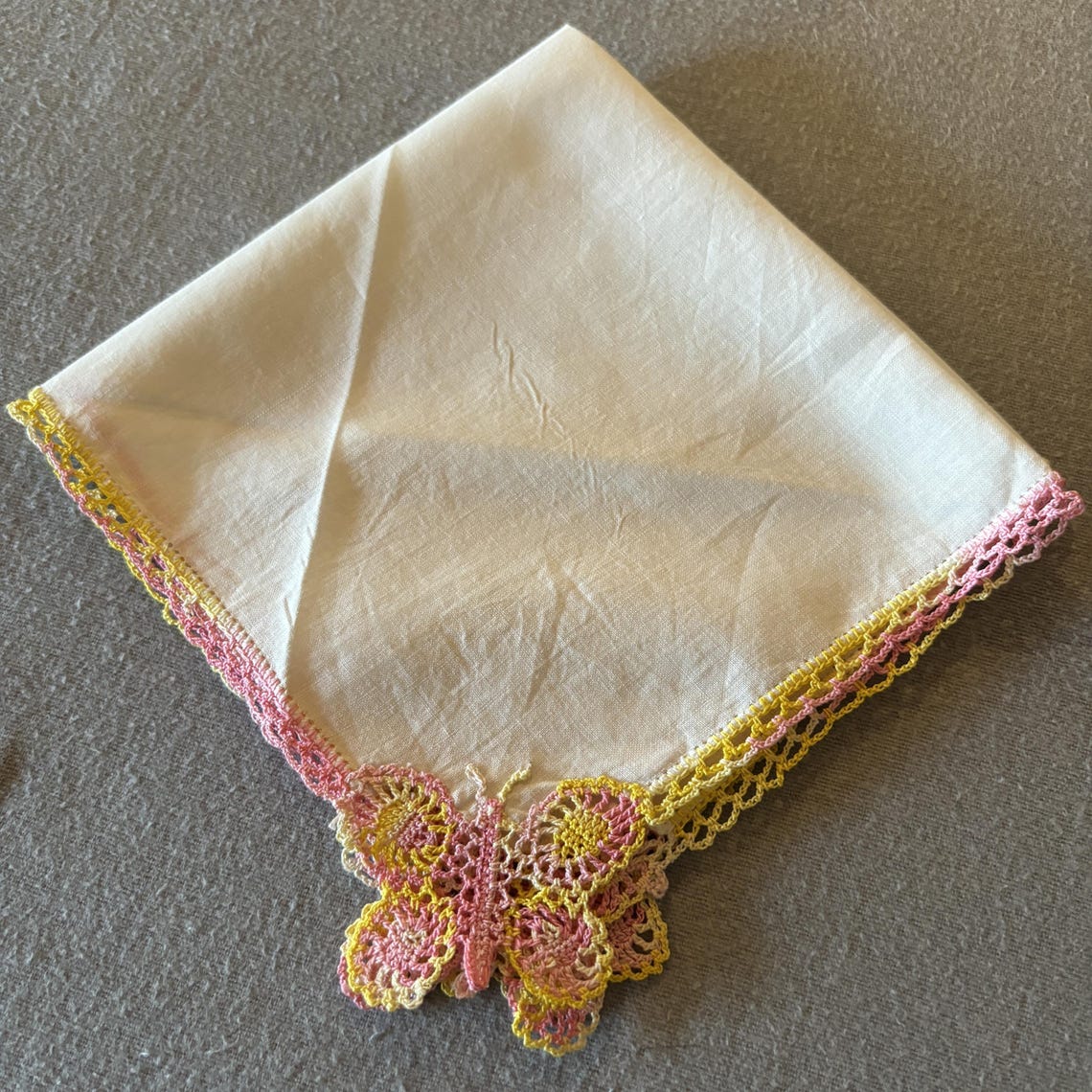 Charming Vintage Mid Century Single White Hanky Handkerchief W Fancy ...
