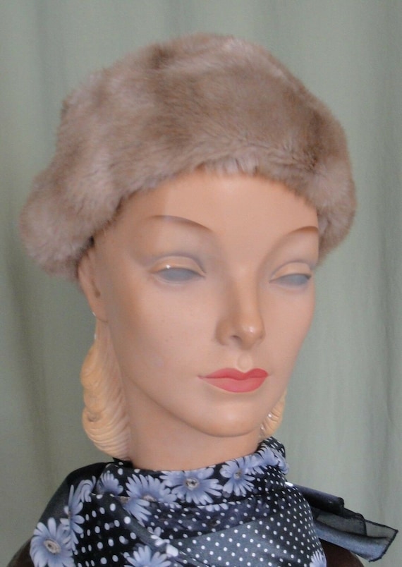 Lovely Original Vintage Mid Century Cap Style Beanie… - Gem