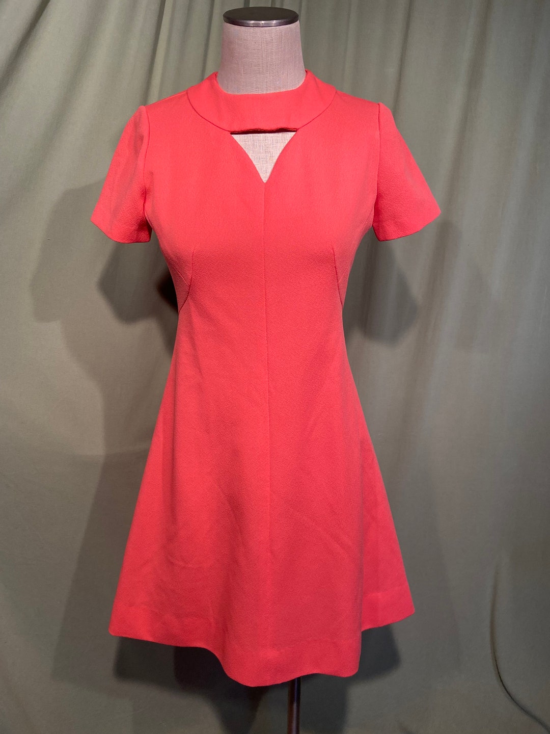 Sweet Original Vintage 70s Home Sewn Coral Pink Poly Short Sleeve Dress ...