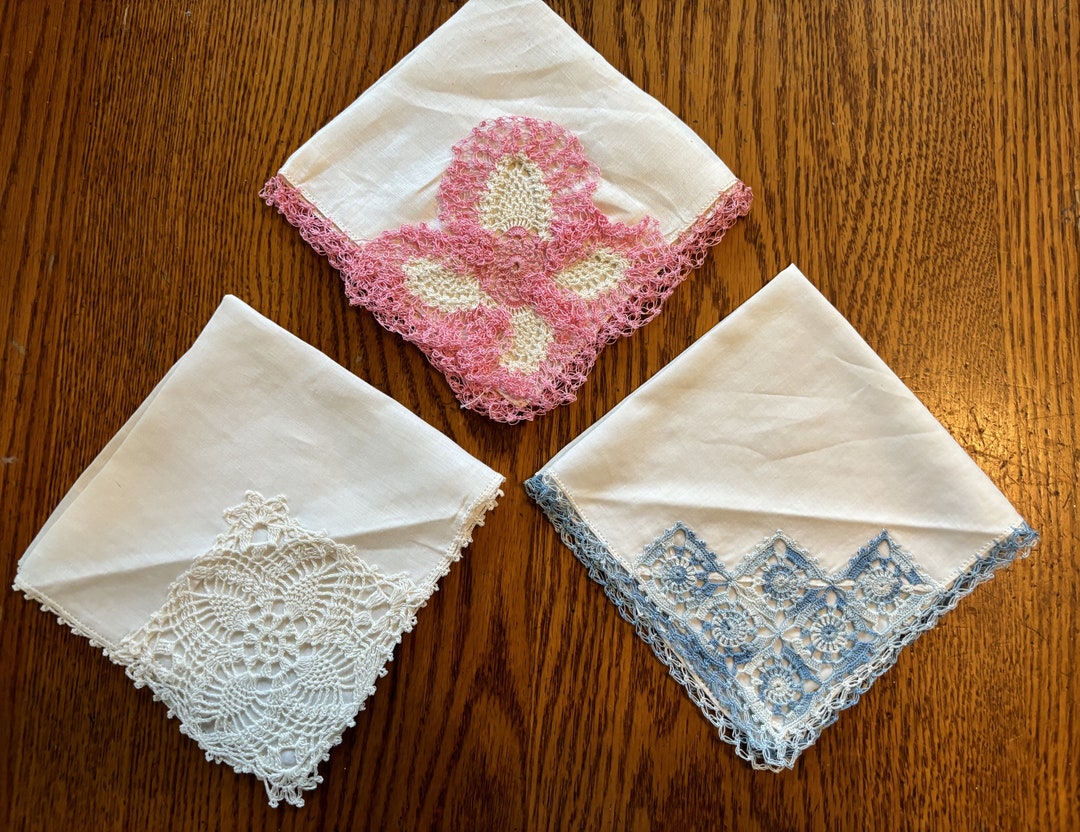 3charming Vintage Mid Century Crochet Trimmed Hankies, Handkerchiefs W ...