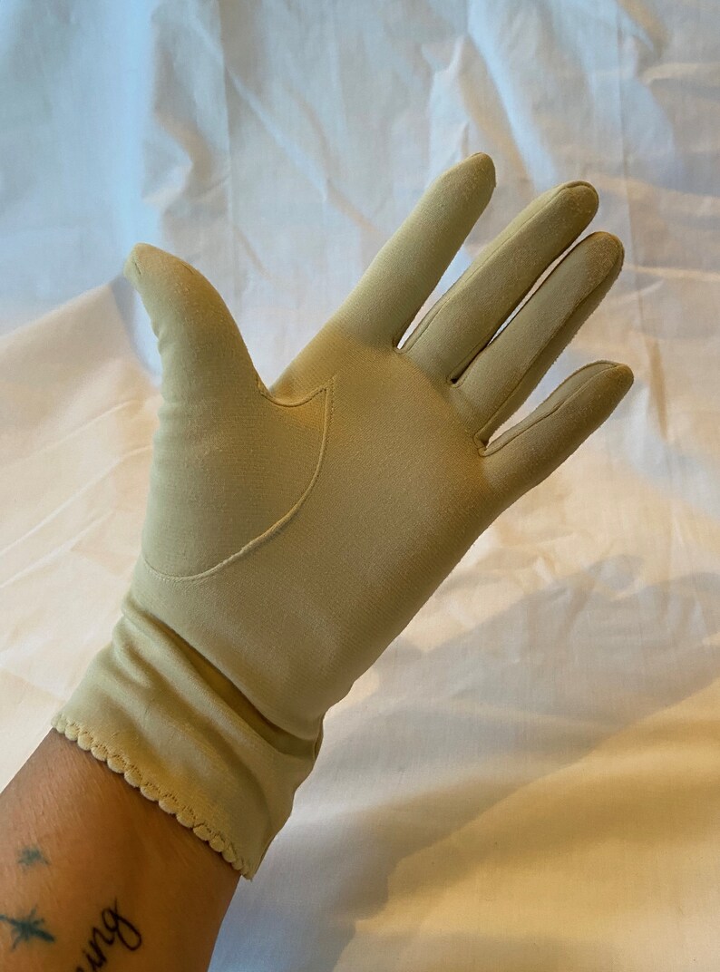 Sweet Original Vintage Mid Century Beige Nylon Gloves Stretch - Etsy