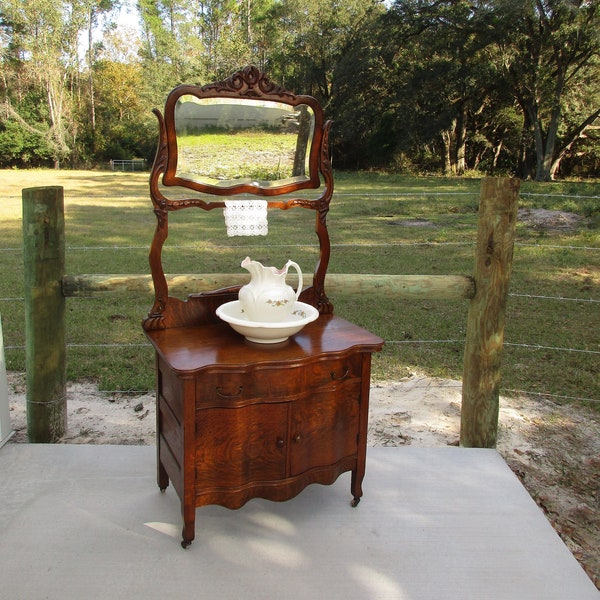 Antique Wash Stand - Etsy