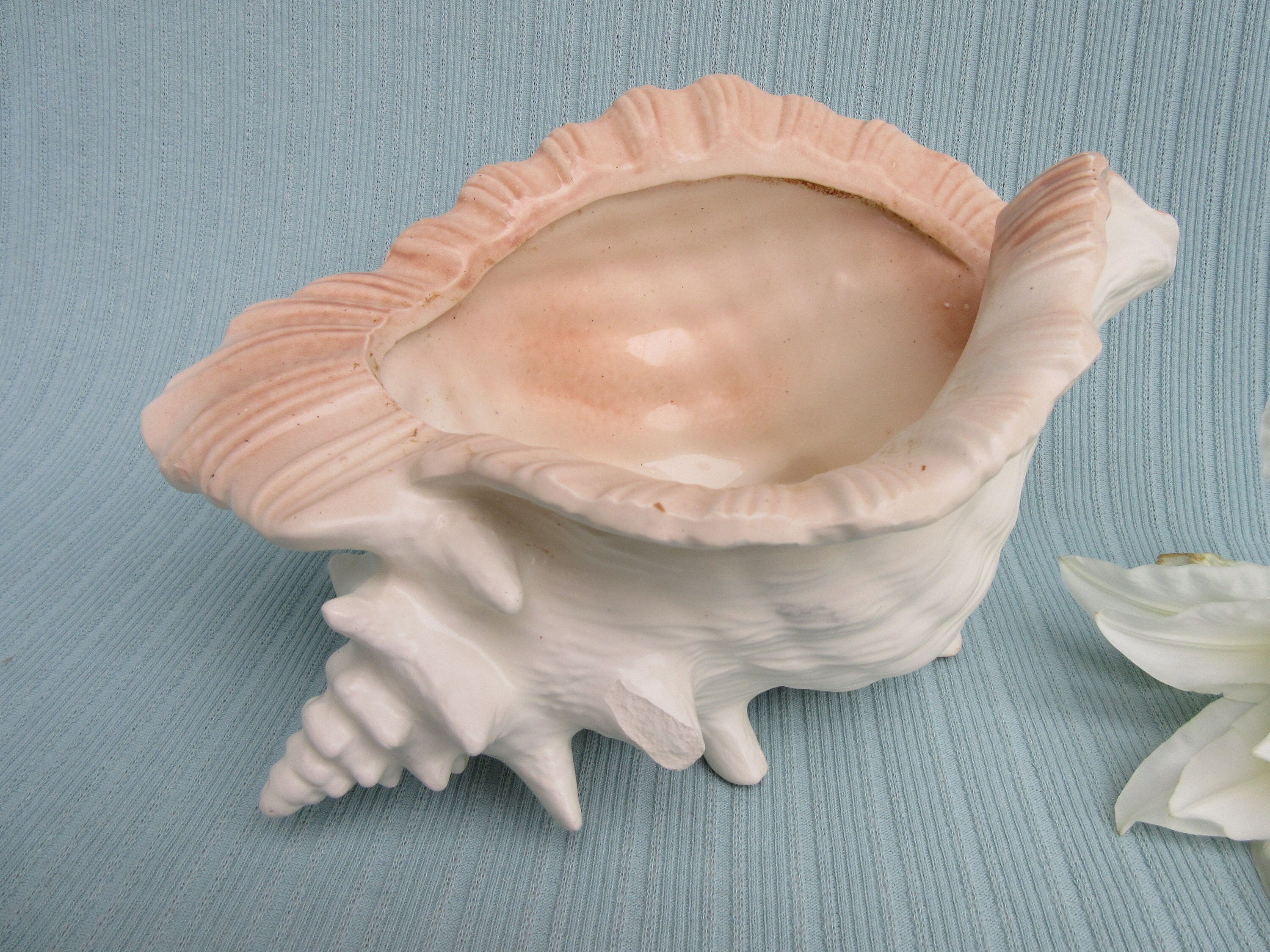 Vintage ceramic conch shell shaped planter floral arrangement | Etsy