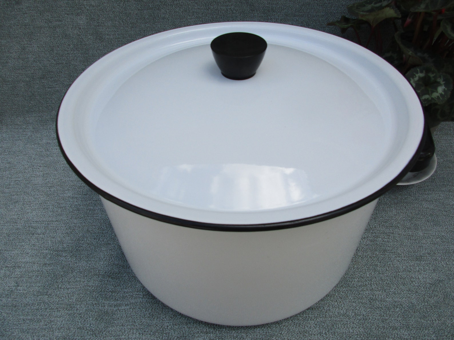 Antique Vintage Large Enamel Pot Stock Extra Large Dutch Oven - Etsy
