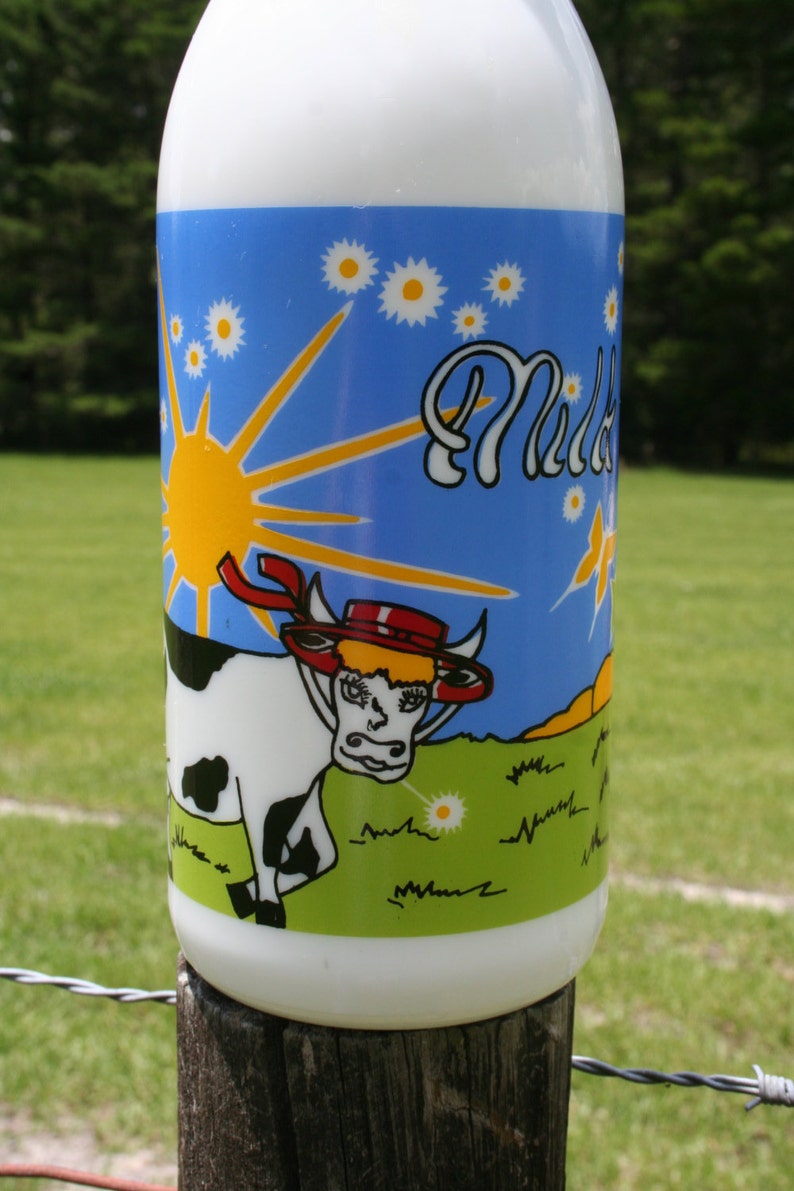 Milk Jug Cow Country Farm Scene Carlton Glass Whimsical Animated ...