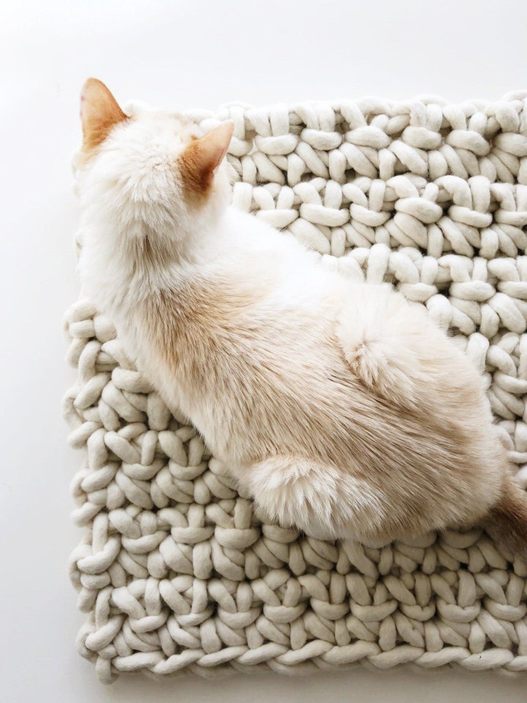 Wool Pet Bed | Chunky Wool Mat in Natural White - Etsy