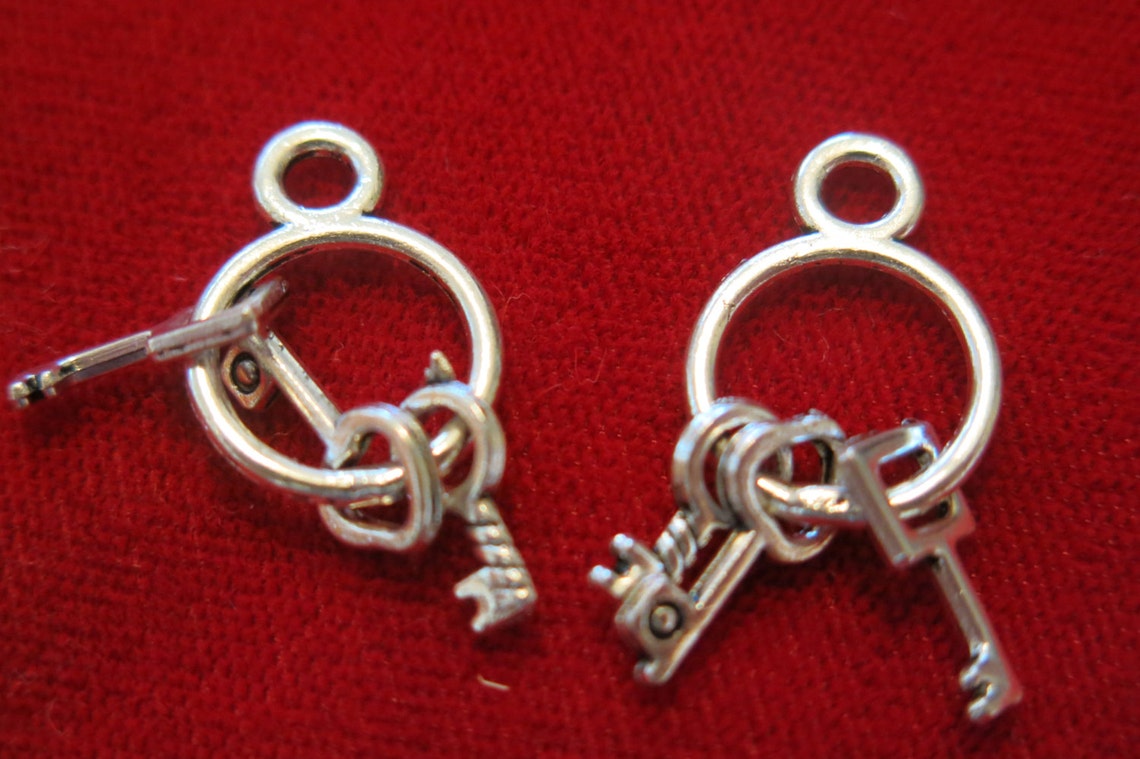 10pc family Keys Charms in Antique Silver Style - Etsy