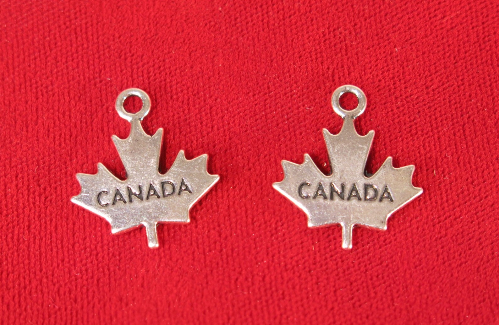 5pc "canada Maple Leaf" Charms in Antique Silver Style (BC863) - Etsy