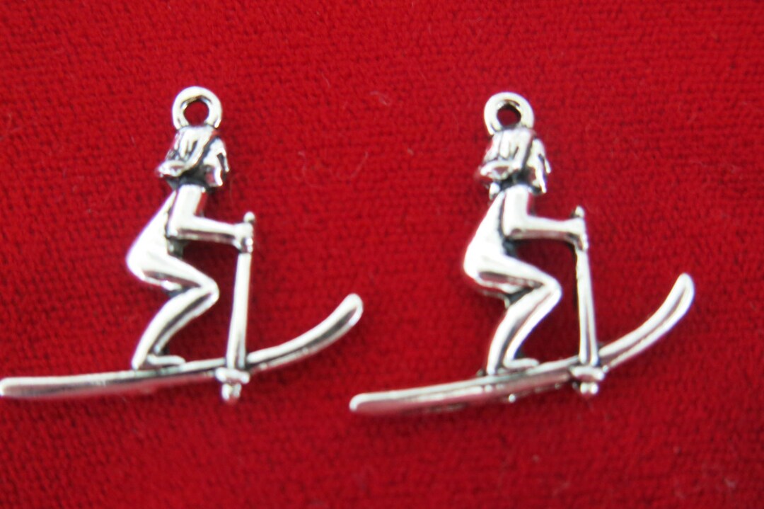 5pc "Skier" charms in antique silver style (BC467) - Etsy.de