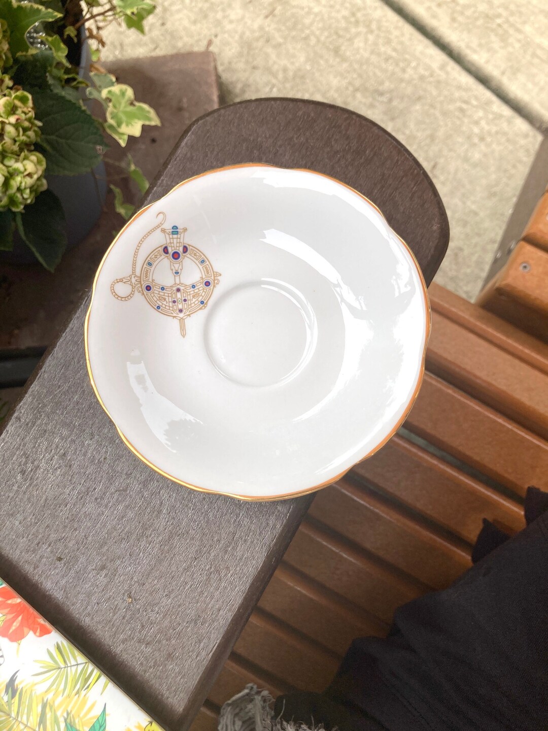 Vintage Royal Tara Fine Bone China Made in Ireland Tara Brooch Orphaned ...