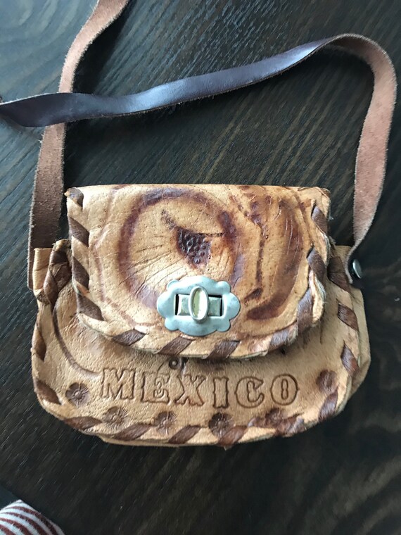 Vintage Distressed Hand Tooled Leather Mexico Souveni… - Gem