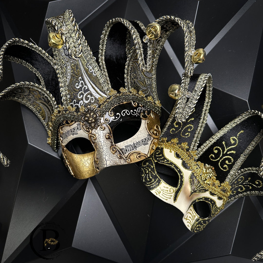 Luxury Mardi Gras Jester Masks for Mardi Gras Party Wreath Jester Mask ...