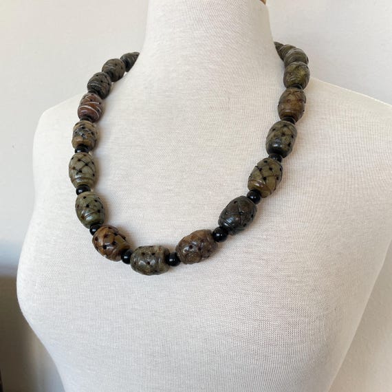 Rare Vintage Hand Carved Stone bead necklace - Gem