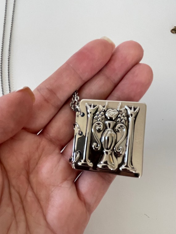 Open Locket Necklace - Gem